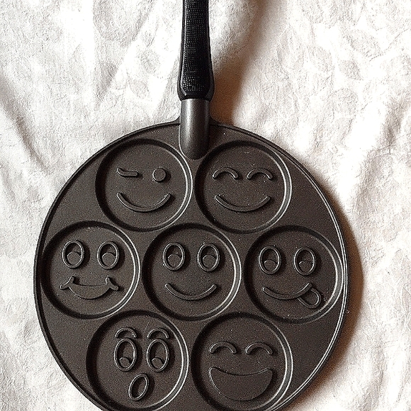 Nordic Ware | Kitchen | Host Pick Nordic Ware Smiley Face Pan | Poshmark